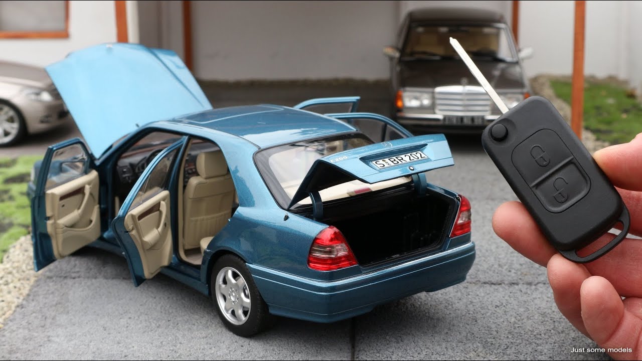 1:18 Mercedes-Benz W202 C200 1997-2000, Aquamarine blue - Norev Dealer ...