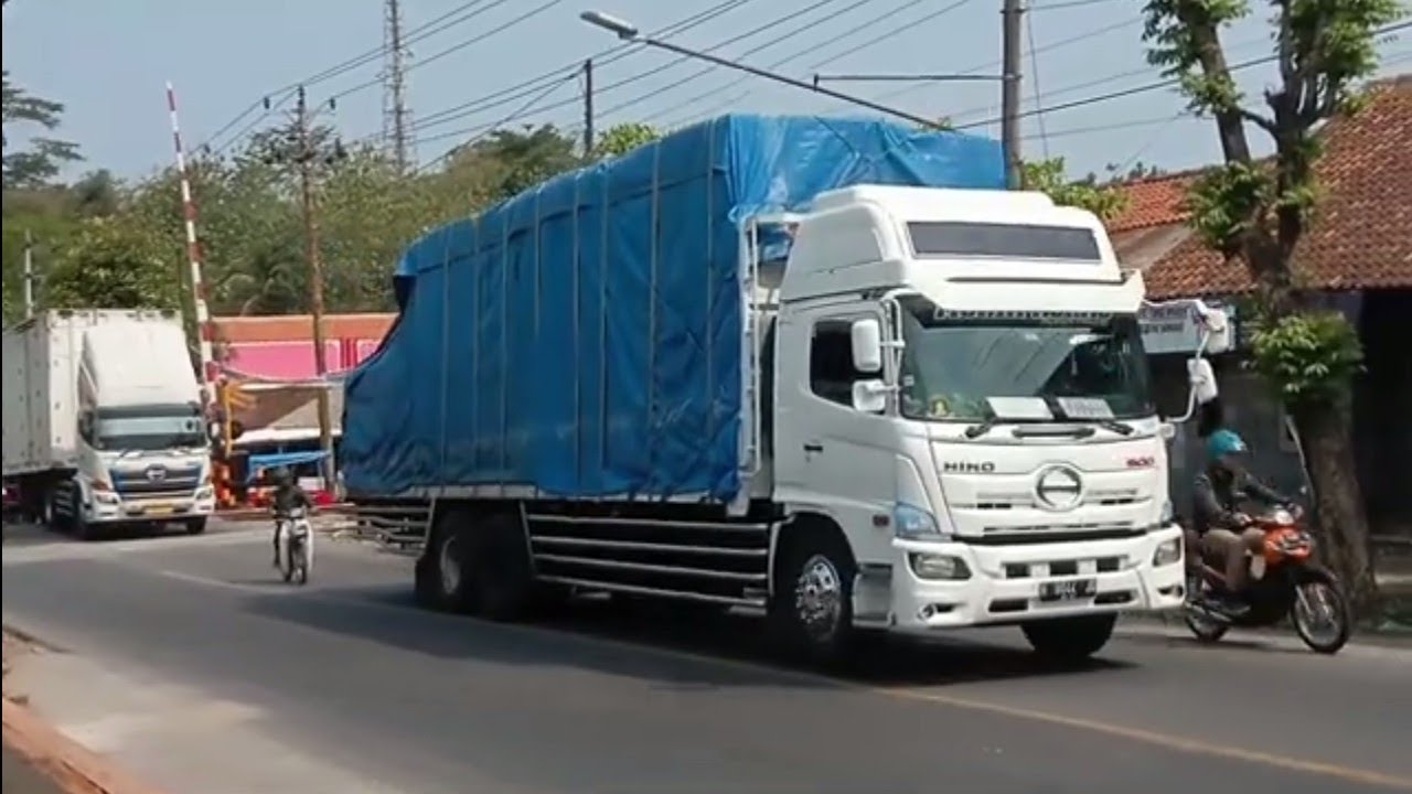 ADA!! Mobil truck besar truck panjang flatbed dump truck trailer truck ...