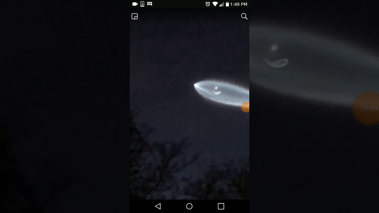 🔴RAW VIDEO Strange Orb Lights In The Sky - YouTube