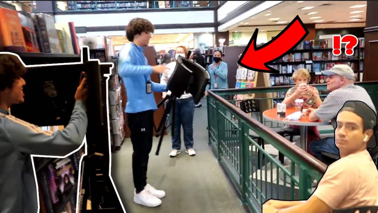 Screaming Songs in the Library Prank! - YouTube