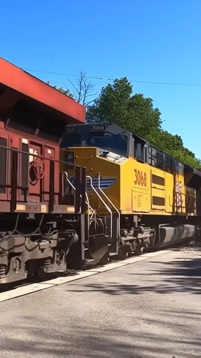 CP 9361 & UP 3068 lead CPKC 113 north - YouTube