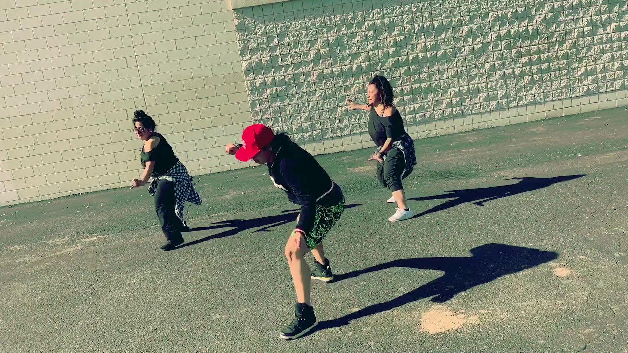 Zumba Fitness- Body Good- Shaggy Ft. Nicky Jam - YouTube
