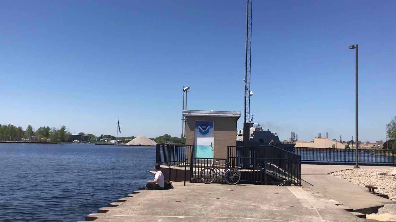 USS INDIANAPOLIS LCS 17 HEADING OUT SEA TRIAL - YouTube