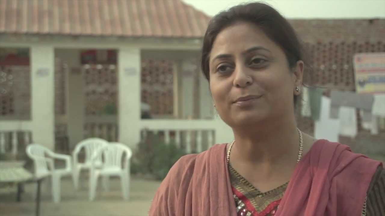 Documentary of 5100 Mass Weddings of the poor in India - YouTube