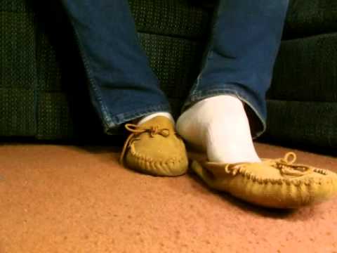 Soft sole Moccasin foot play - YouTube