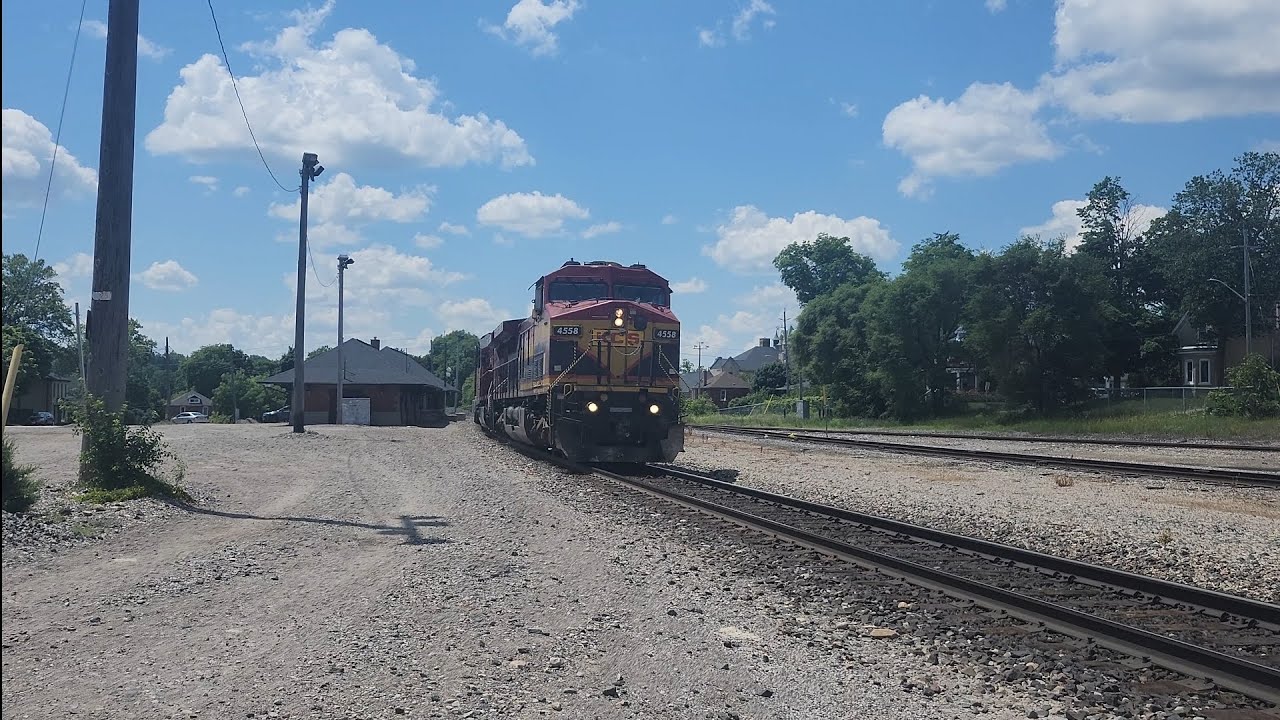 KCS 4558 East - CPKC 238 (Mixed) - CP Galt Sub - Bond St, Galt ON - YouTube