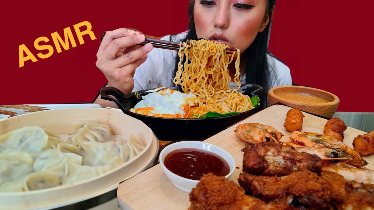 ASMR MUKHBANG | MO: MO: CRISPY CHICKEN MIE GORENG | RAJANI GURUNG - YouTube