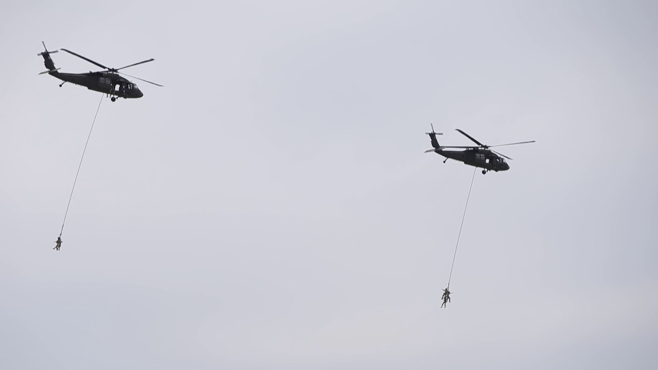 Black Hawk helicopter rope extraction at Joint Base McGuire-Dix ...