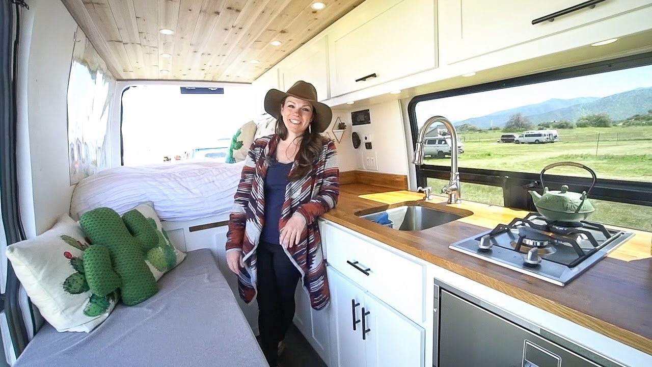 She Sold Her Boston Condo To Live Full Time In This Beautiful Sprinter ...