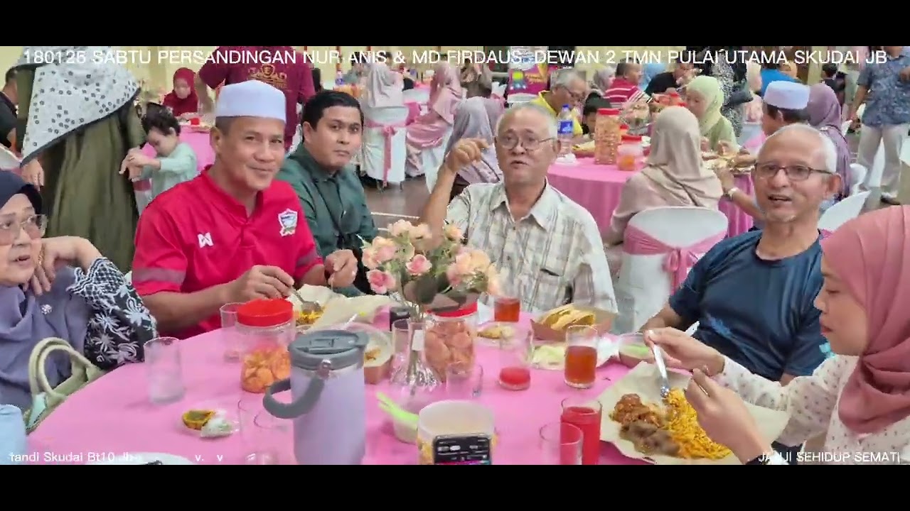 PERSANDINGAN 180125 NUR ANIS & MD FIRDAUS - YouTube