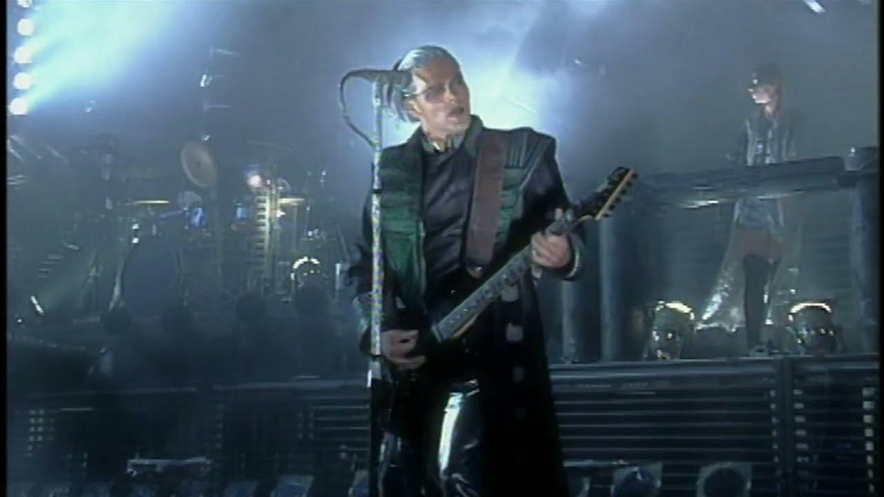 [ORIGINAL 4K] Rammstein - Bestrafe Mich / Live aus Berlin 1999 - YouTube