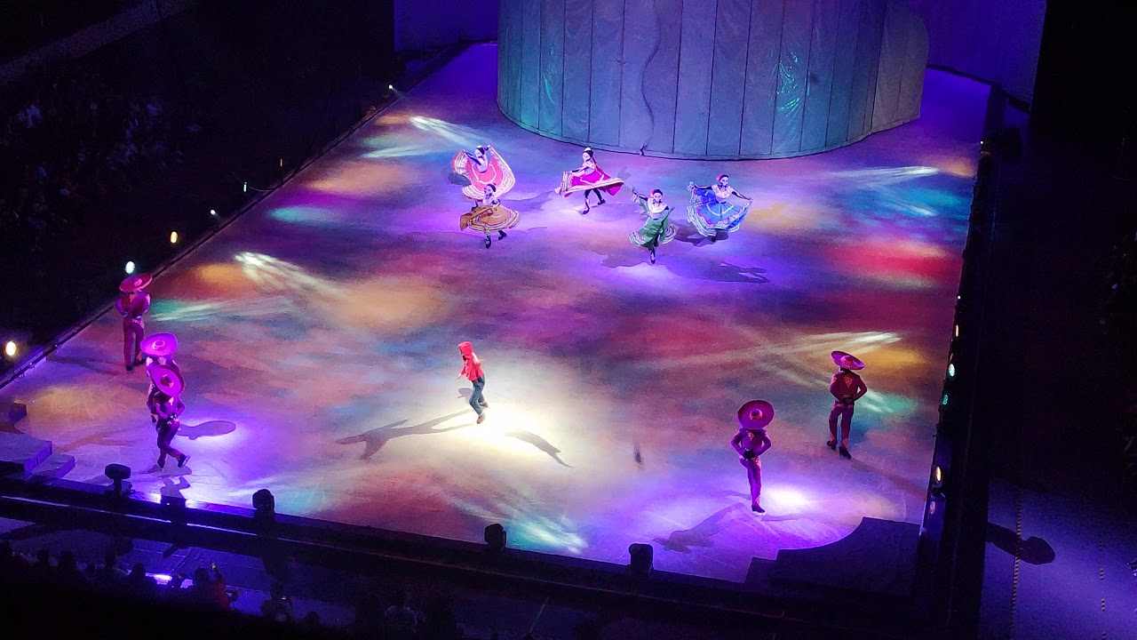 DISNEY ON ICE 2019 (MIGUEL from the movie COCO) - YouTube