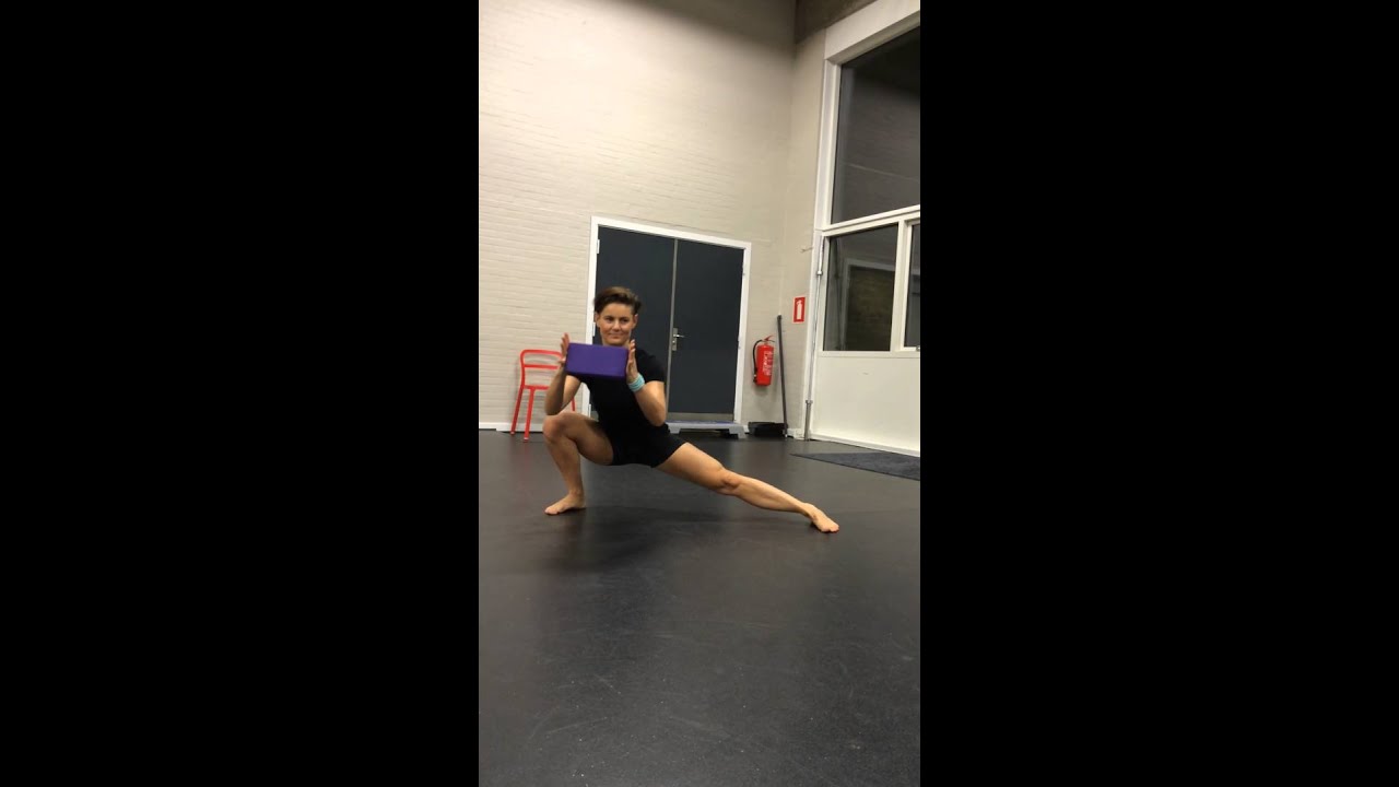 Cossack squat (Ardha Malasana) variations with counter weight - YouTube