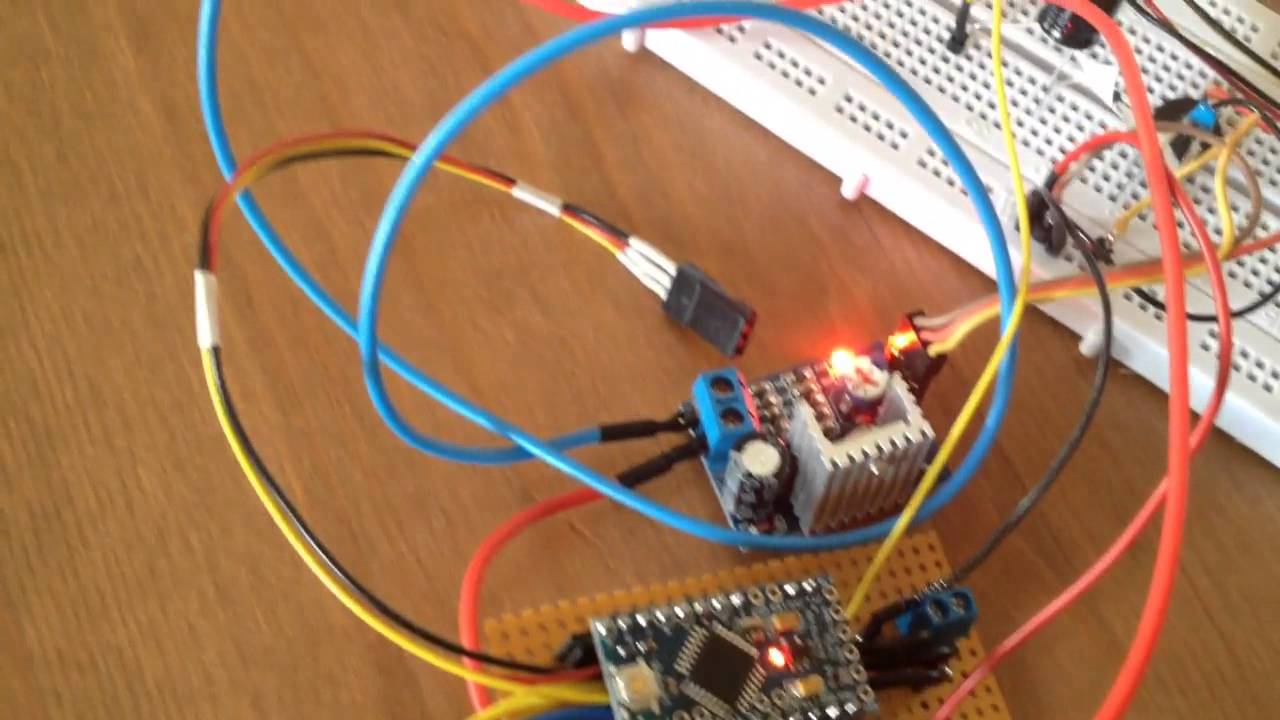 Arduino wav 8bit engine sound - YouTube
