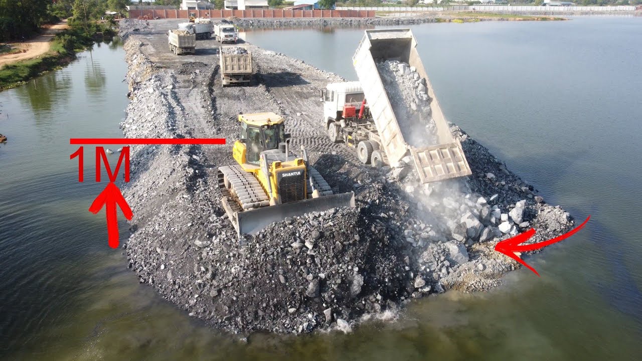 The best Power Heavy Dozer working push Rock building foundation New ...