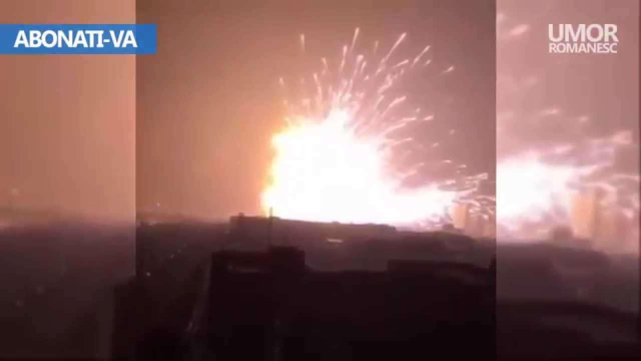 Explozie uriasa in orasul #Tianjin din China , nor ciuperca si cutremur ...
