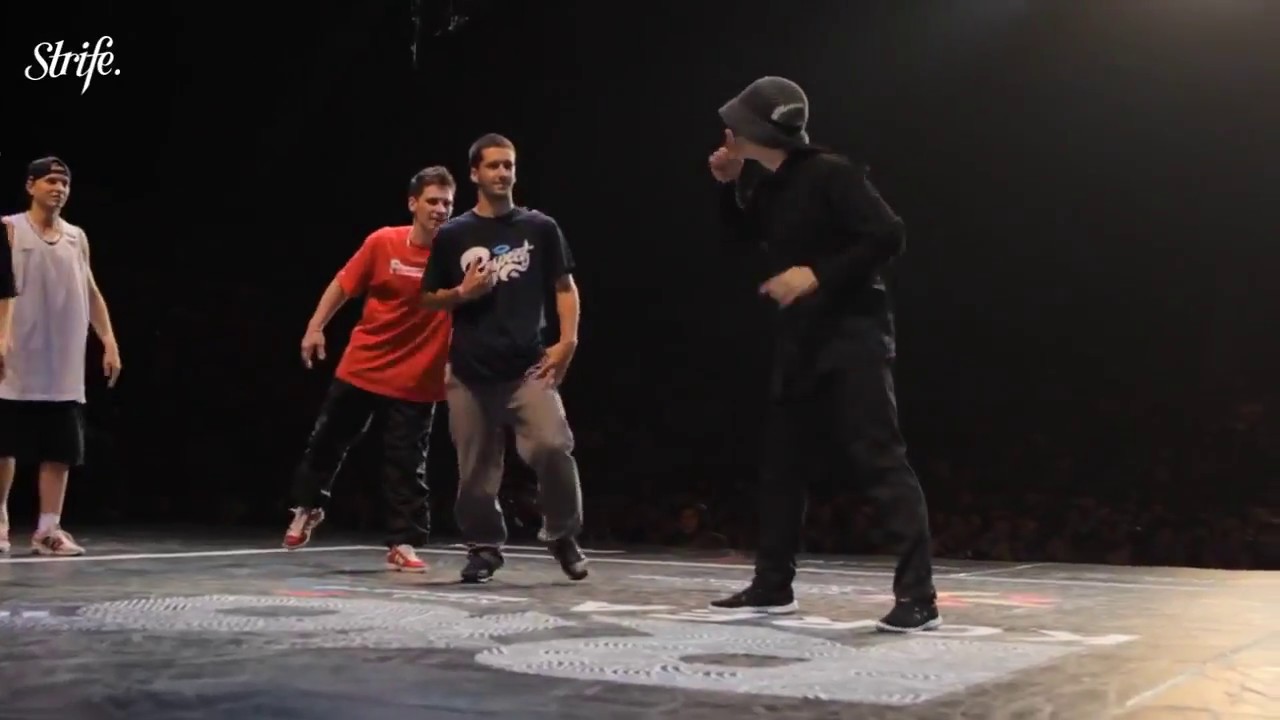 (1) A battle on stage. - Breakdance 2017 NEW - YouTube