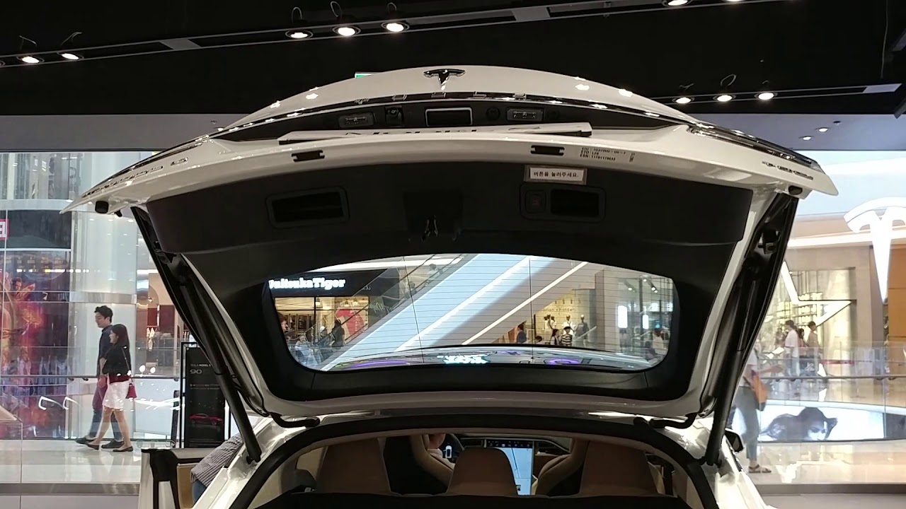 Tesla Model S trunk open and close - YouTube