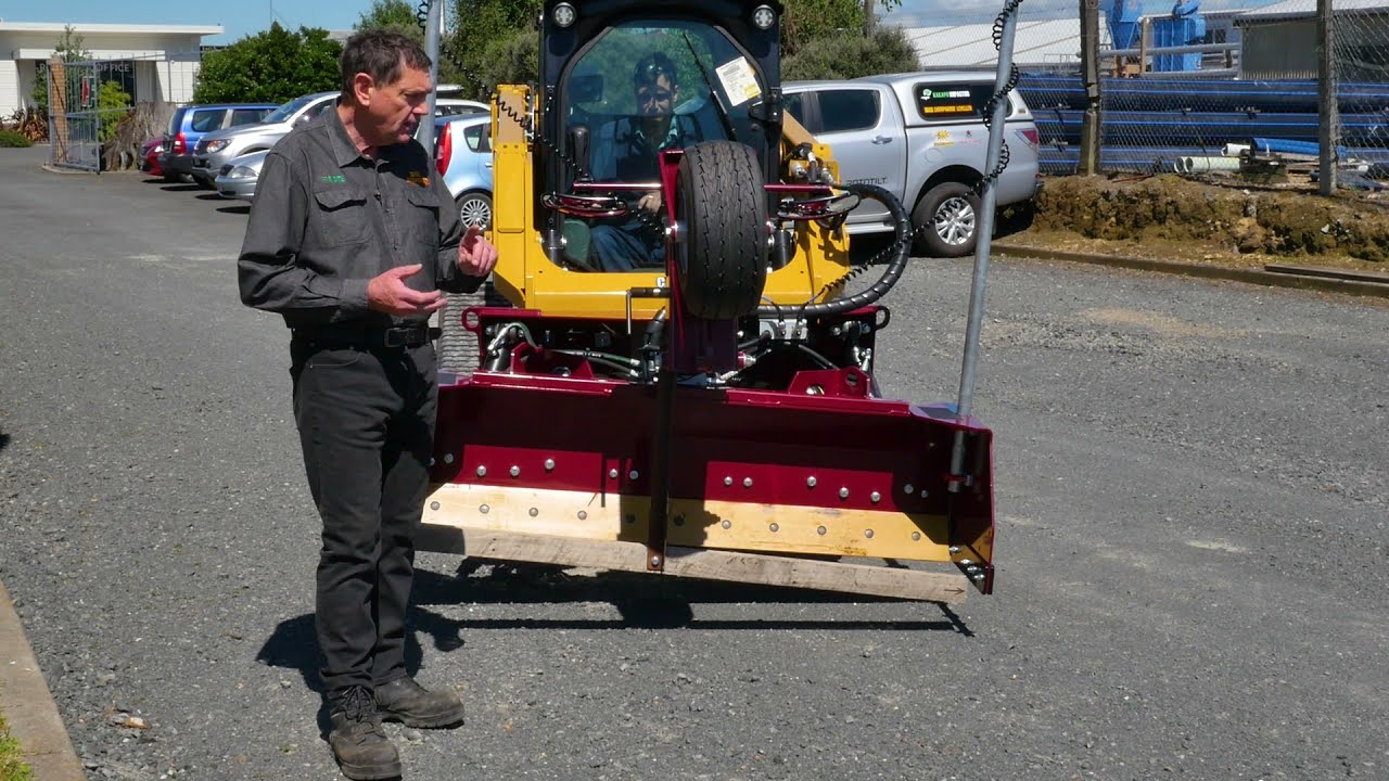 Dozer vs. Grader Explained - YouTube