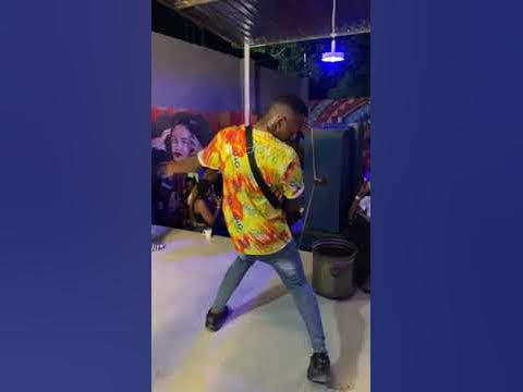 VEE MAMPEEZY PERFORMANCE AT KING JAGABAN - YouTube