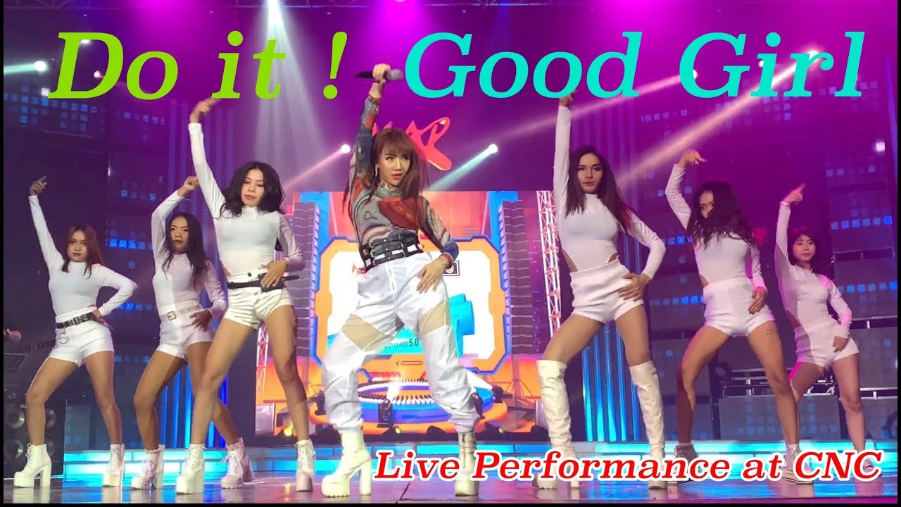 Yuri Live Performance at CNC - YouTube