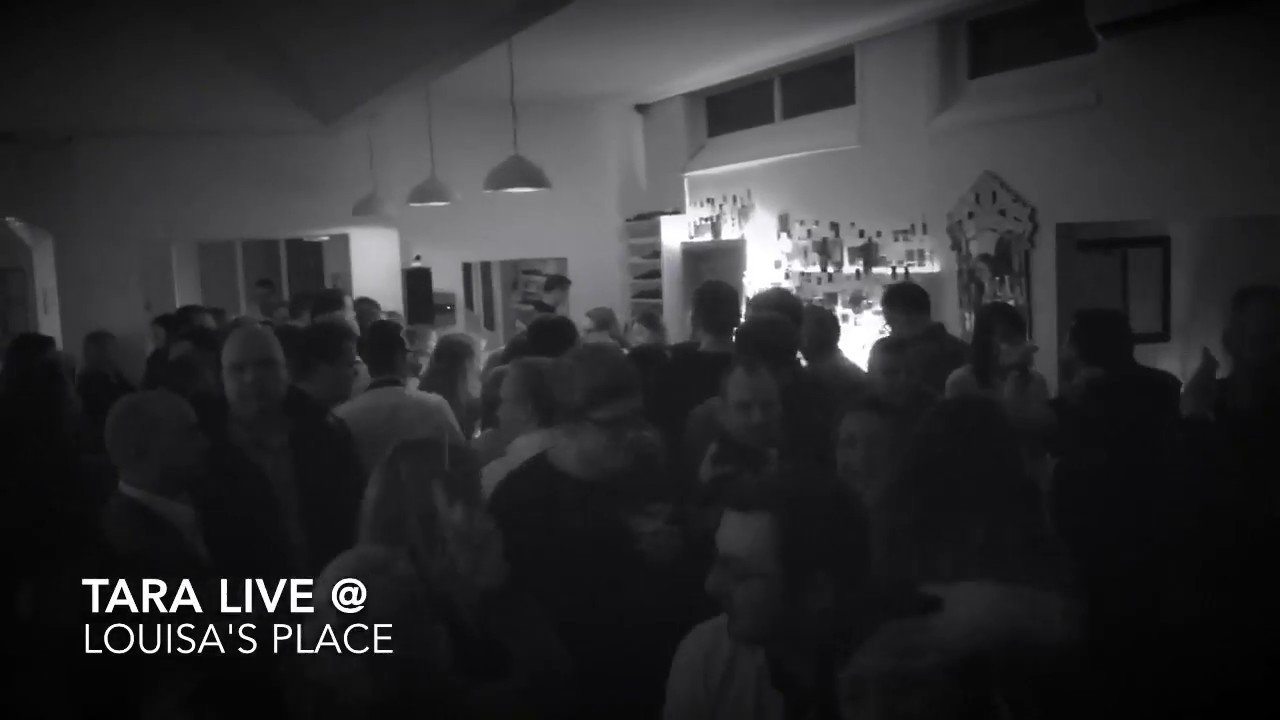 Tara Simms - Acoustic Guitar & Vocals - YouTube