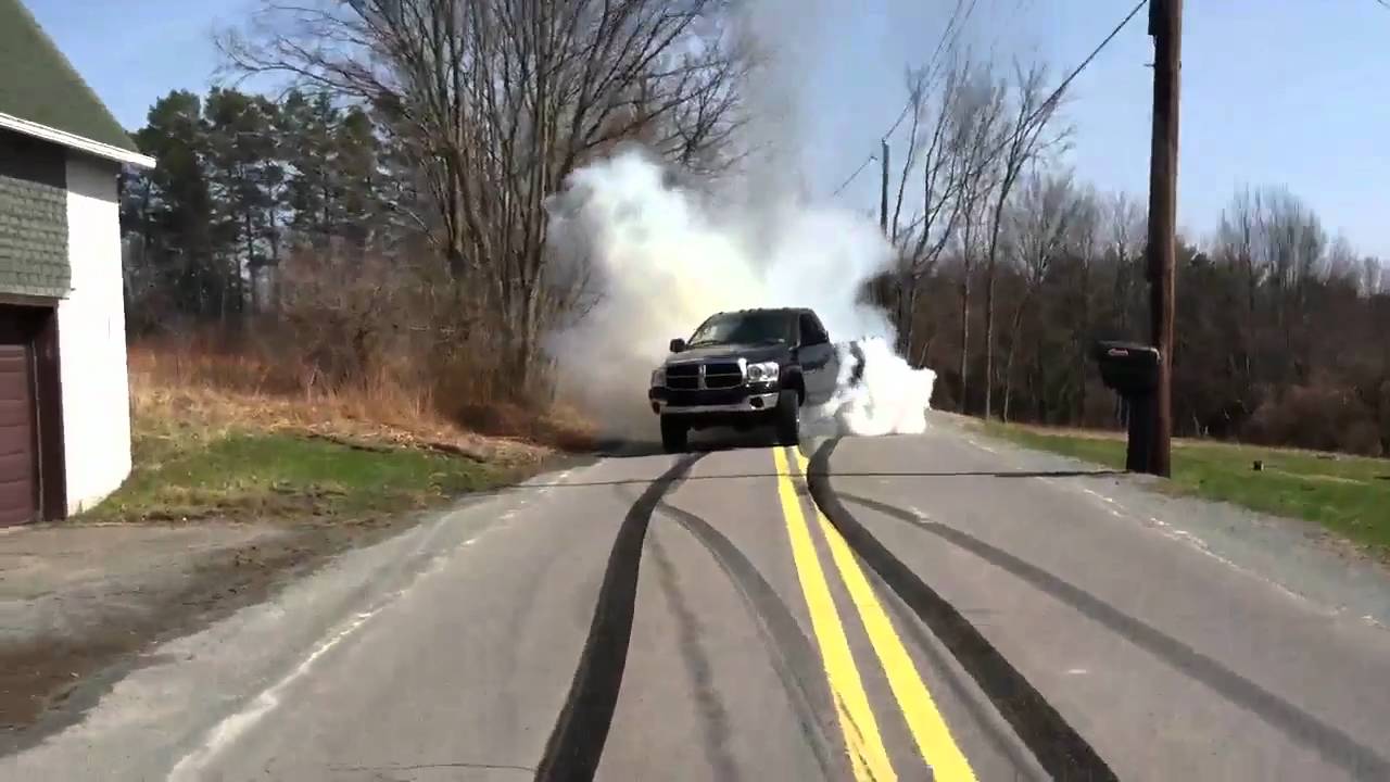 Cummins Burnout Part2 AWESOME - YouTube