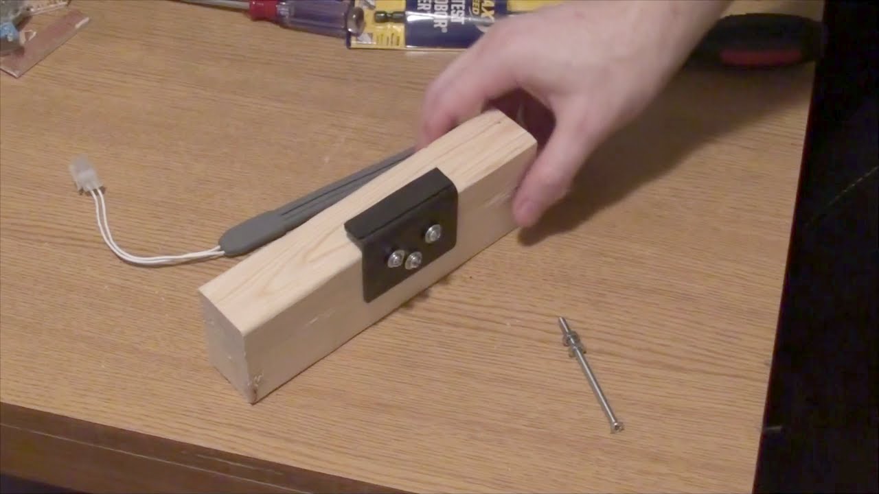 Building an ITG2 dance pad replica - episode 6: Sensor brackets - YouTube