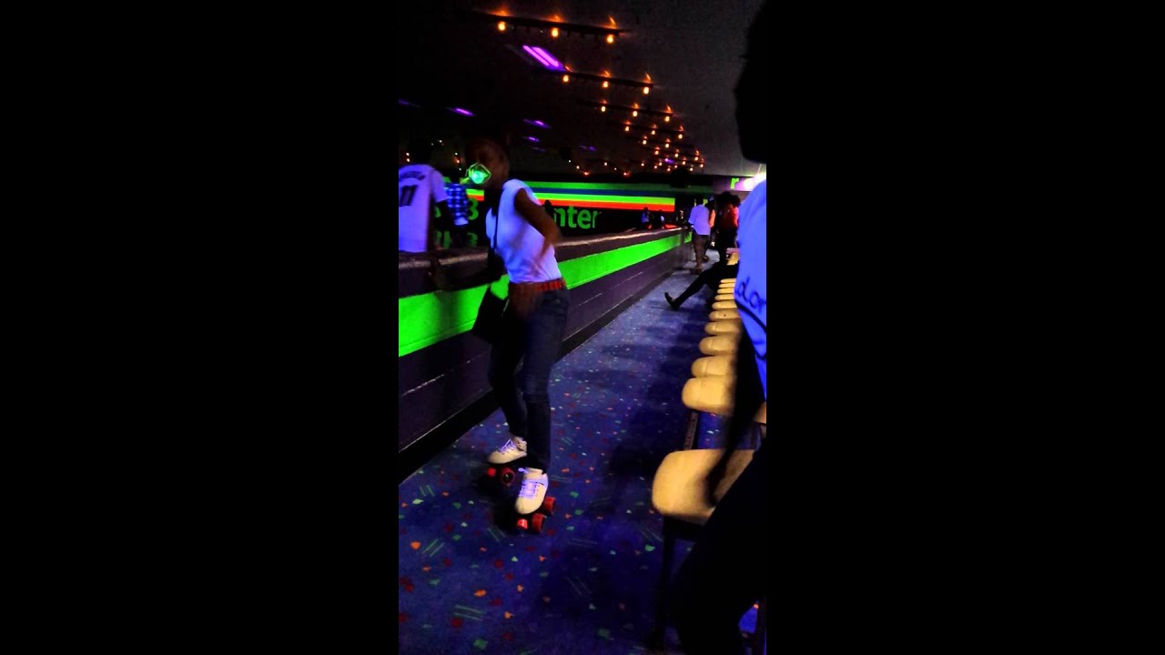 Turnt at east end skating rink - YouTube