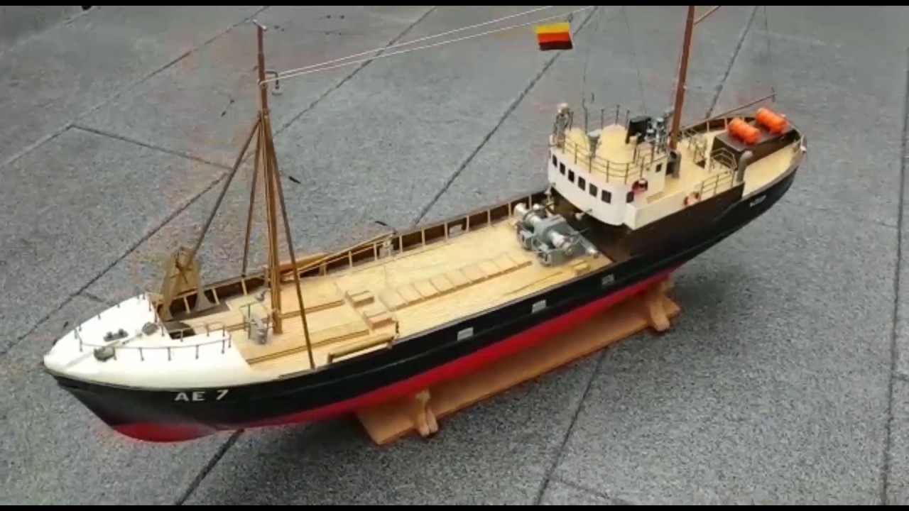 rc boat robbe wotan - YouTube