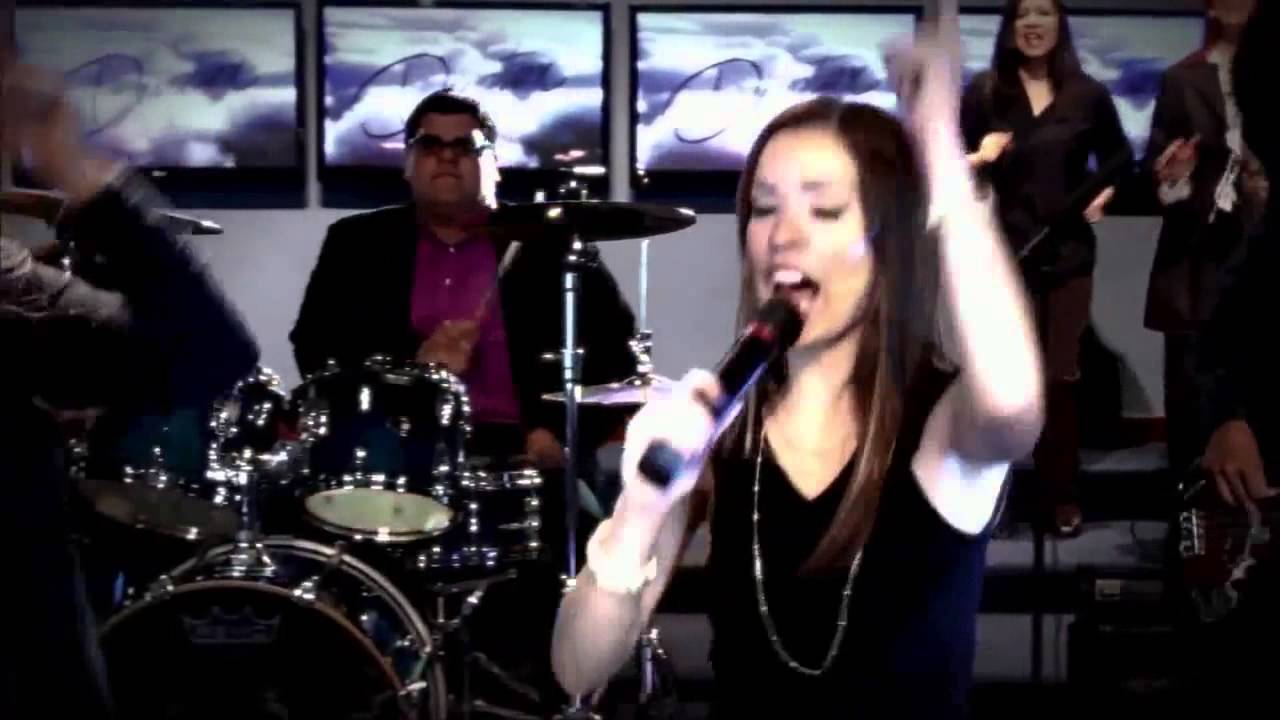 Devotion Feat Redimi2 Estás Tú Video Oficial HD Nuevo 2013 - YouTube