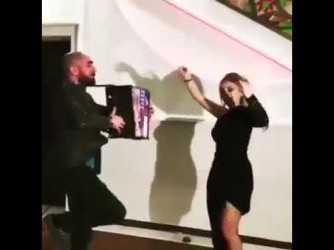 Salam əzizlərim hər vaxtınız xeyir olsun bir möhtəşəm ifa paylaşın