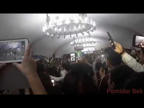 Qizlar metroda o'ynayapti |  Metro free day in Tashkent