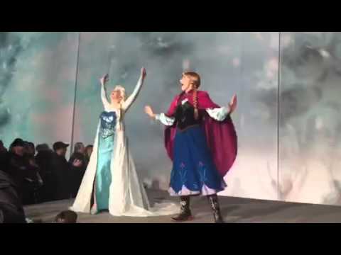 Disney West Jet Frozen Plane - YouTube