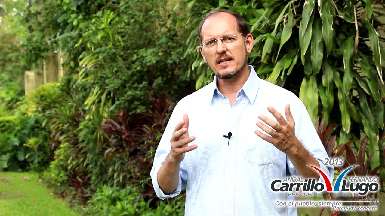 Saludo del Dr. Aníbal Carrillo al Presidente Rafael Correa. - YouTube