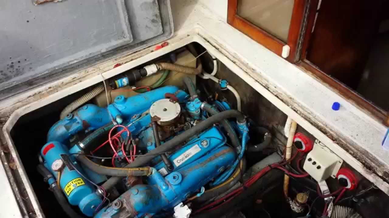 1981 Tiara engine run - YouTube