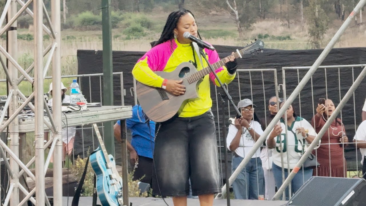 Msaki In The Park | Live Acoustic Full Performance [Joburg, 4Ways ...
