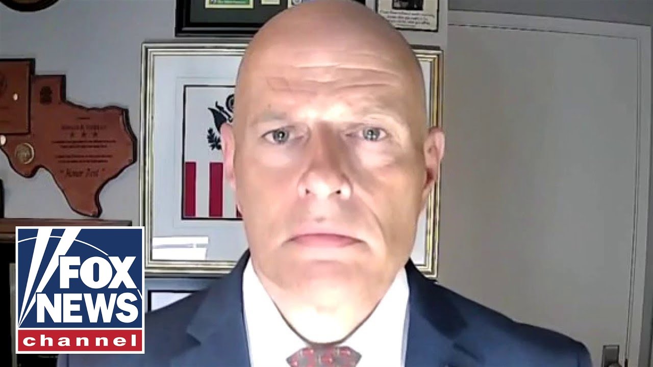 Former border chief says terror networks, cartels are working together ...