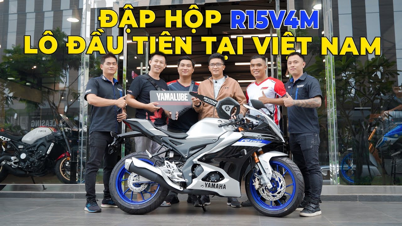 Đi Lấy R15v4 Và R15 V4M Đầu Tiên Tại Việt Nam | Cùng Xem Có Gì Khác ...