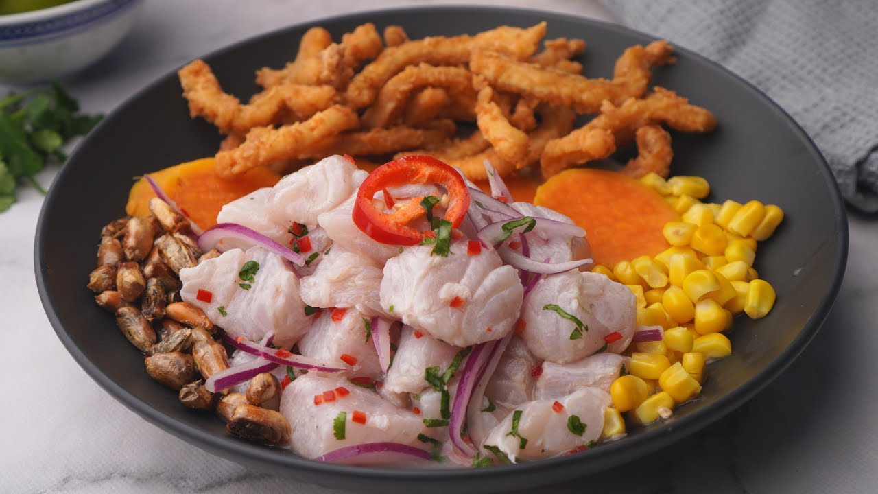 CEVICHE CON CHICHARRÓN PERUANO, ¡ASI PREPARO NUESTRO PLATO BANDERA ...
