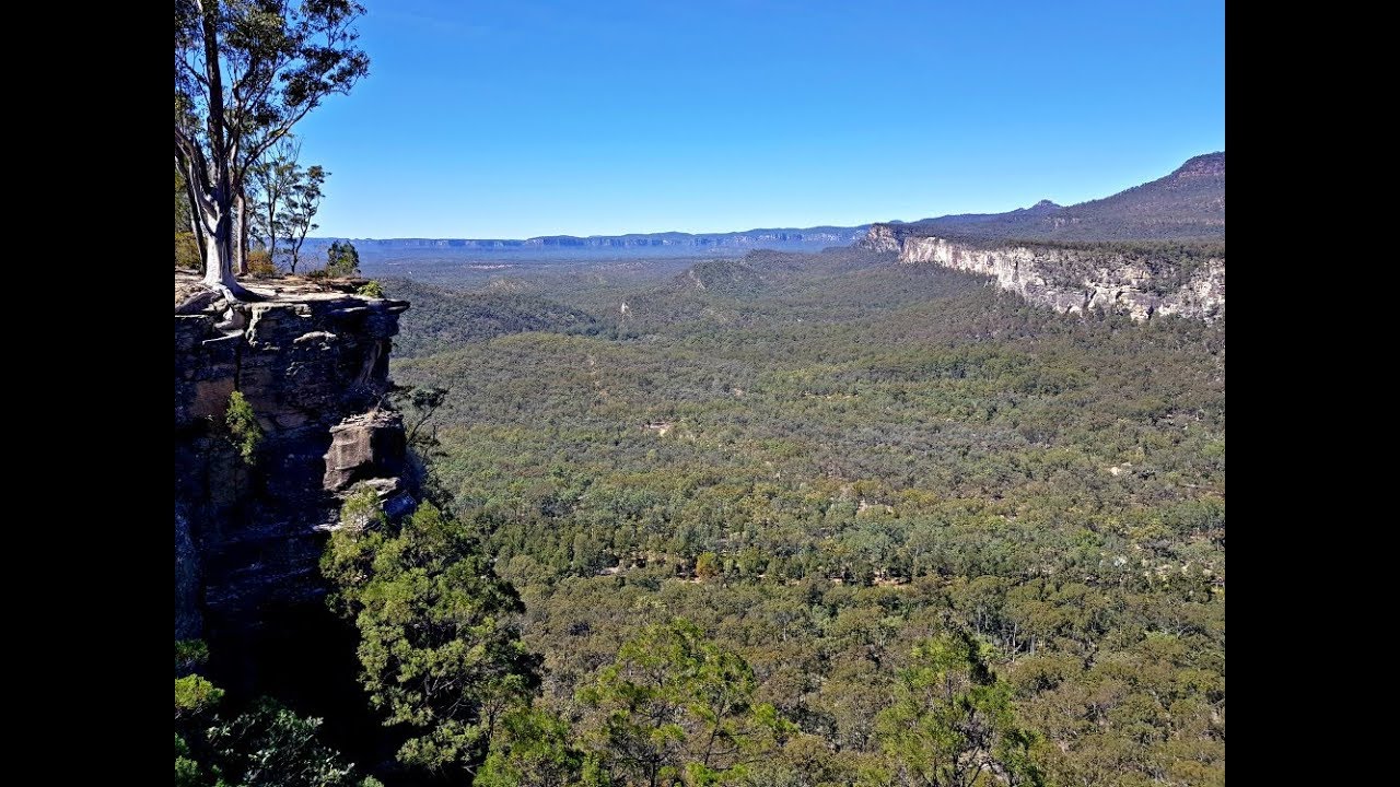 Boolimba Bluff, Carnarvon Gorge Qld - YouTube