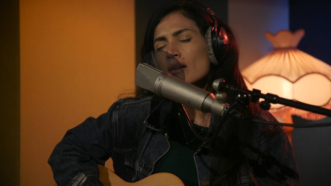 Anna Coddington 'Purea Nei' - YouTube