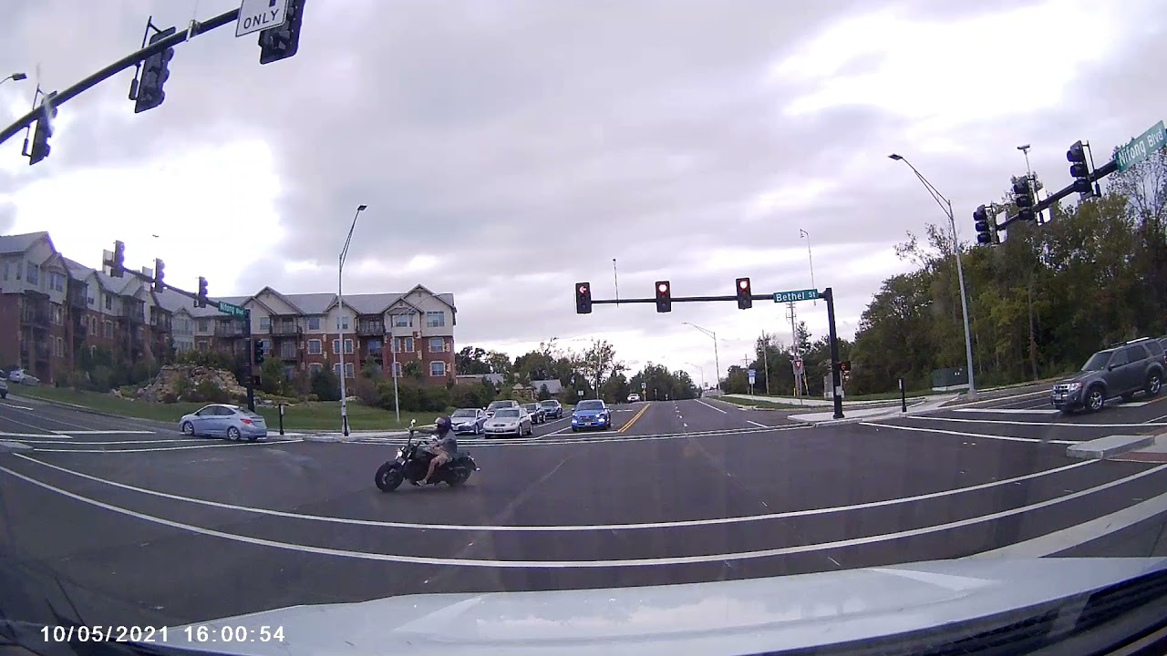 Left turn red light? - YouTube