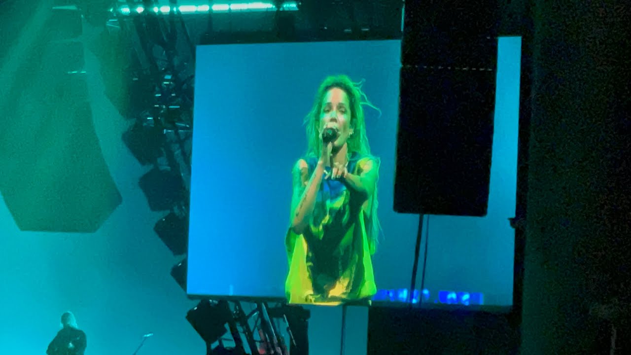 Halsey So Good live Love and Power tour in Phoenix Arizona 2022 - YouTube