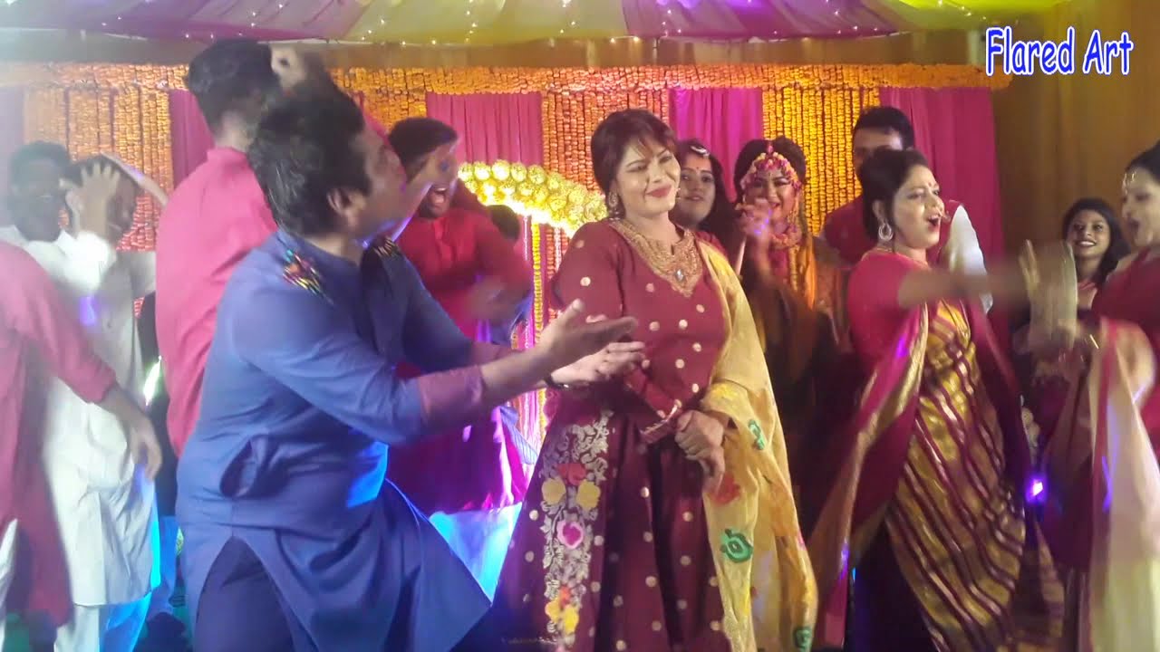 কুতকুতি মাইয়া Live Holud Dans By Nargis .BD Naika. - YouTube