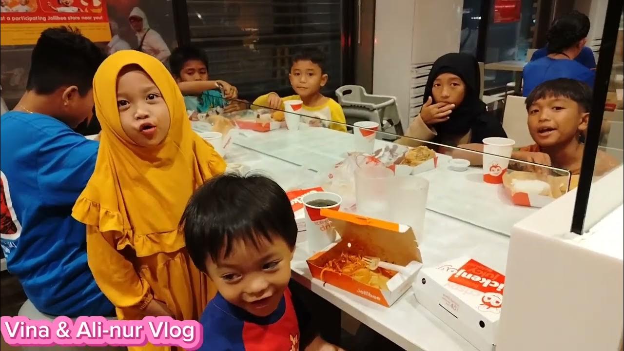 Cotabato to Davao, Sa Jollibee Bida ang Saya!!! @Vina & Alinur Vlog - YouTube