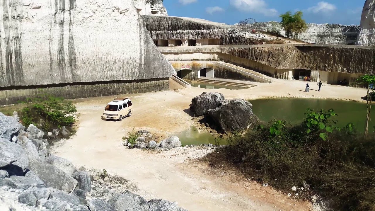 Zebra bodytech @bukit jadih - YouTube