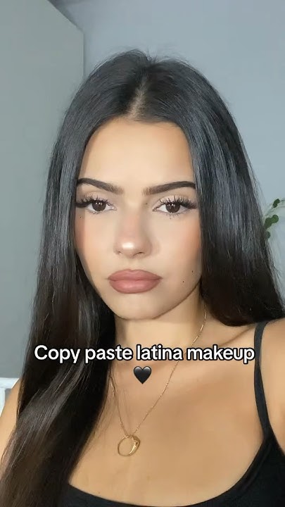 Copy paste Latina makeup - YouTube