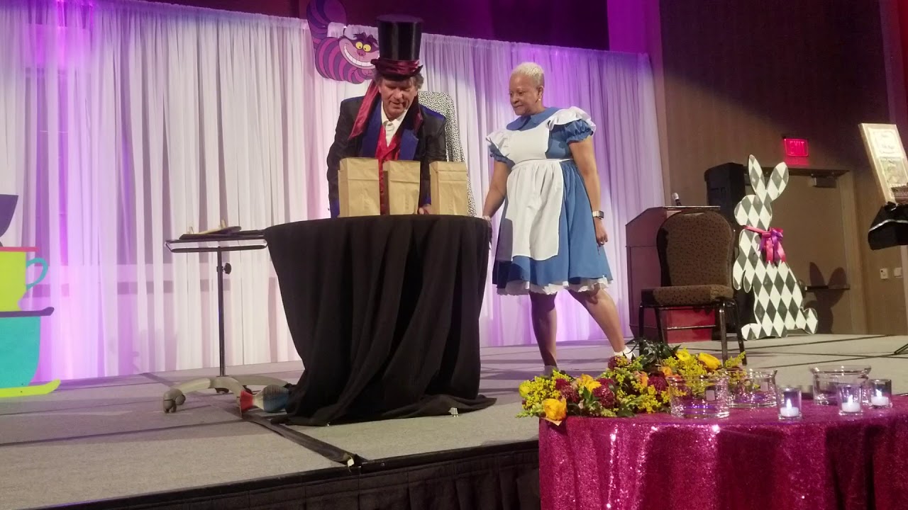 Barry Moffitt magician - YouTube