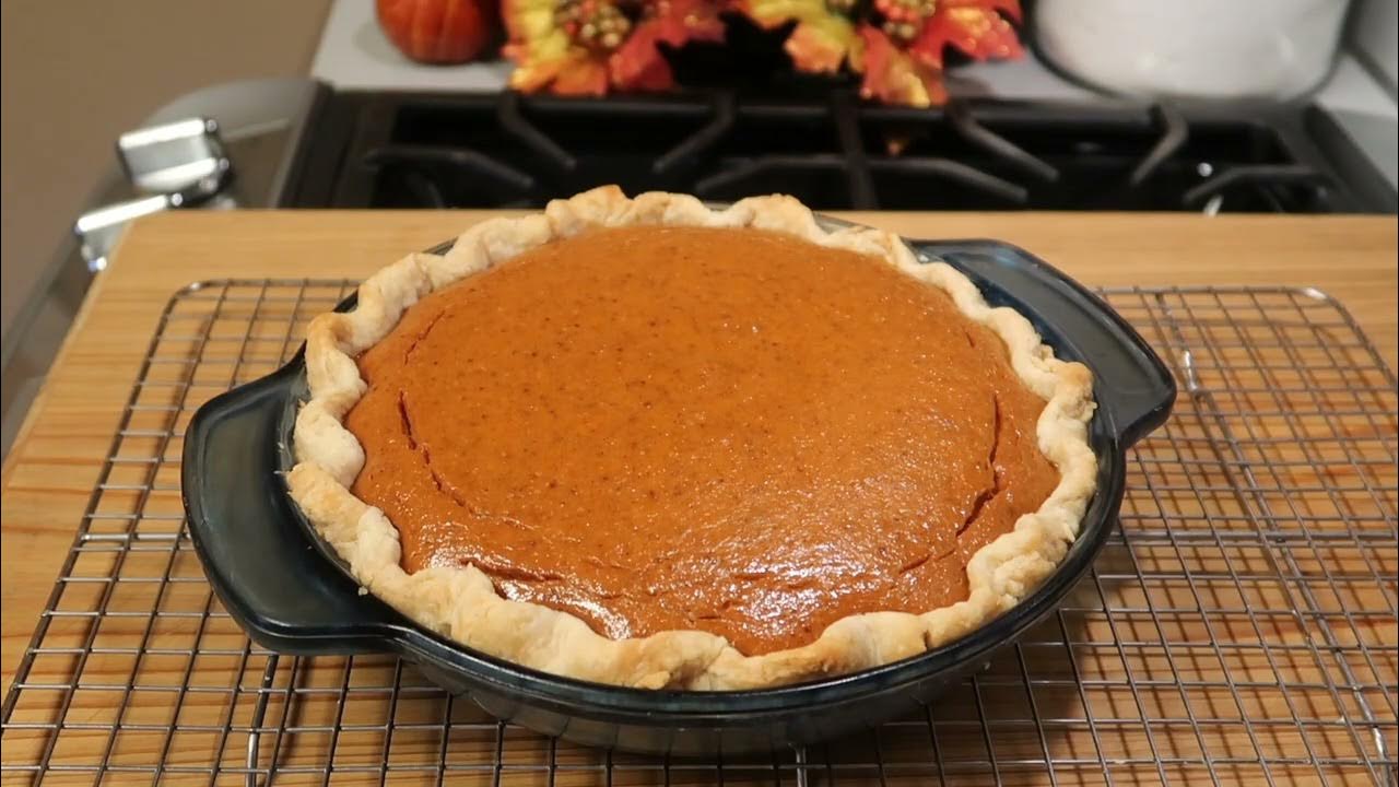 Thanksgiving Pumpkin Pie - YouTube